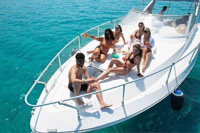 Luxury Tour Aegadian Islands: Favignana Levanzo with Lunch from Trapani - Key Points  