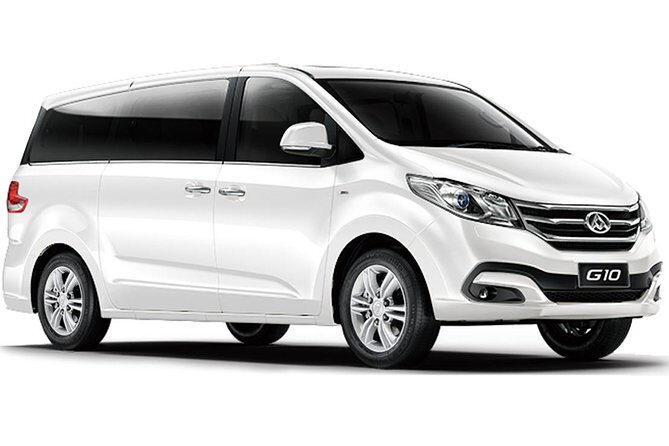 Luxury Van, Private Transfer, Cairns Airport - Cairns City - Weighing the Value