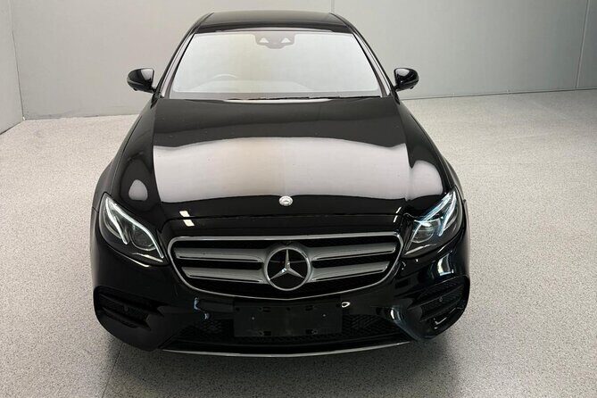 Luxury Vehicle Brisbane Airport to Brisbane Hotel Transfer - An In-Depth Look at the Brisbane Airport to Hotel Transfer Experience