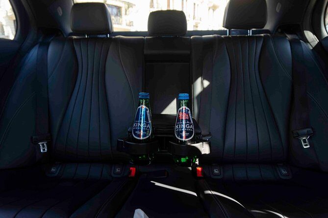 Luxury Warsaw Chopin Airport Transfer by private Limousine - FAQ