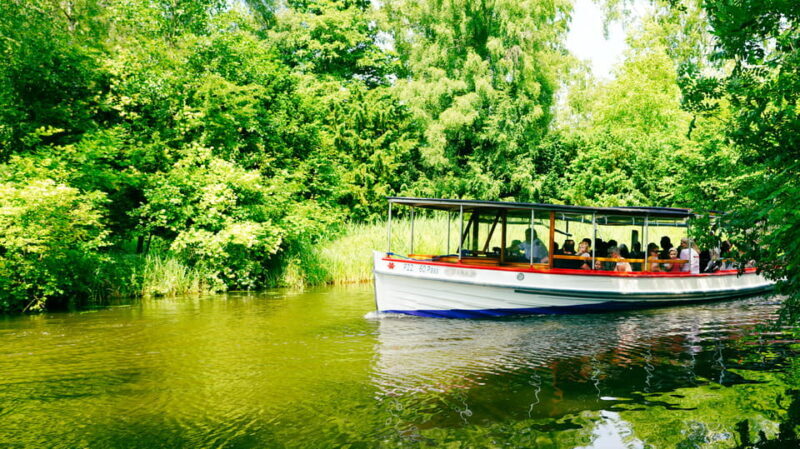 Lyngby & Bagsværd Lake: Baadfarten Boat Ride - FAQs