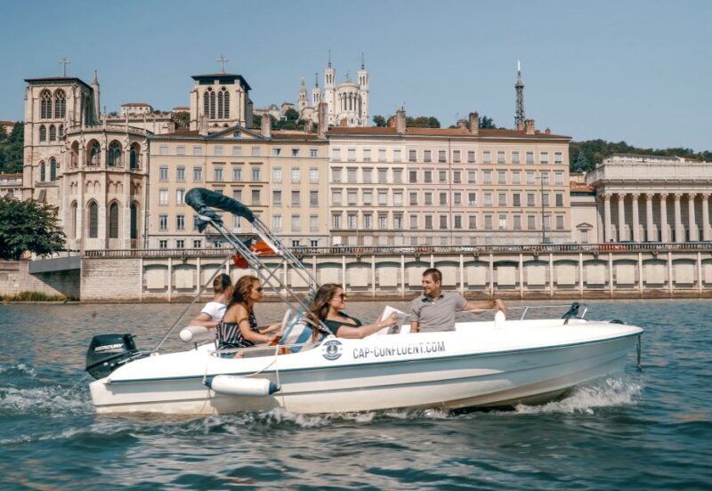 Lyon: Boat Rental without a License - What the Experience Feels Like  