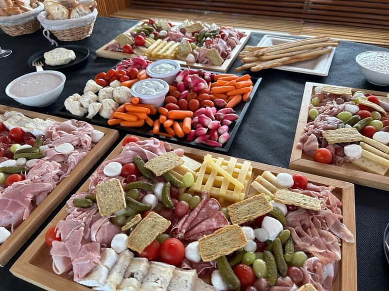 Lyon: Brunch on the Sâone River - The Experience Provider: LES YACHTS DE LYON