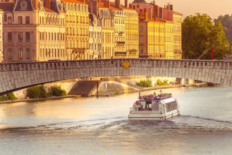 Lyon: Guided Sightseeing Cruise - FAQs