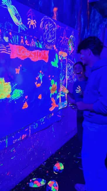 Lyon : Neon painting in an artist's studio - gallery - Final Thoughts