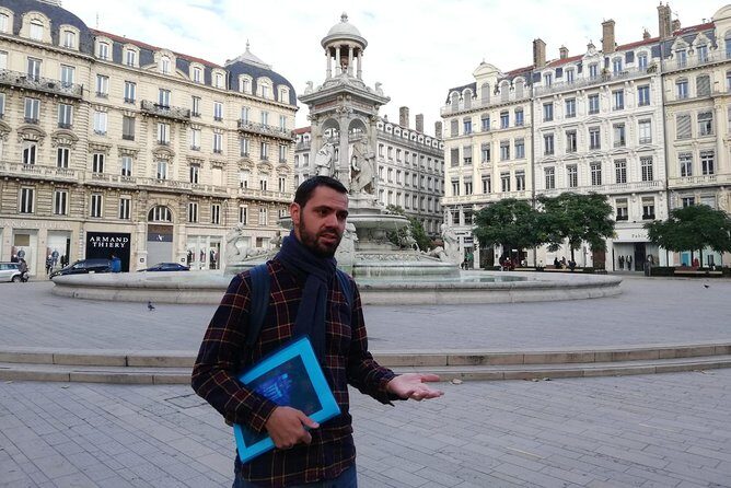 Lyon peninsula - An Authentic Look at Lyon’s Heart