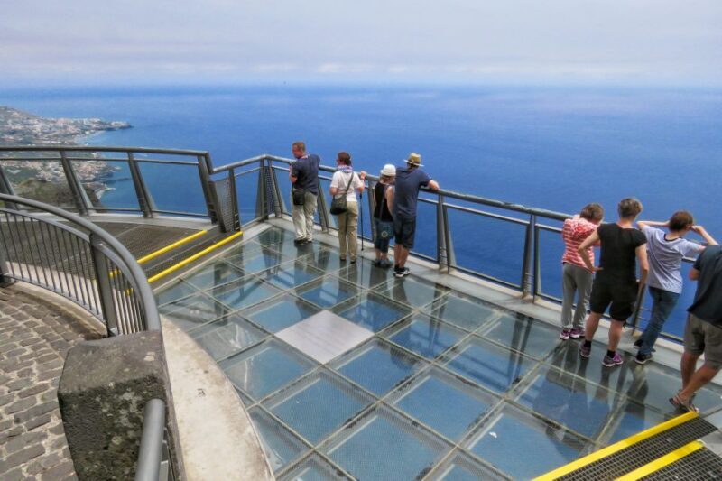 Madeira : Cabo Girao and Camara de Lobo 4WD half-day Tour - Madeira: Cabo Girao and Câmara de Lobos 4WD Half-Day Tour