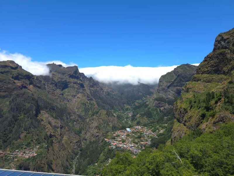 Madeira: Curral das Freiras & Câmara de Lobos Tour - Key Points