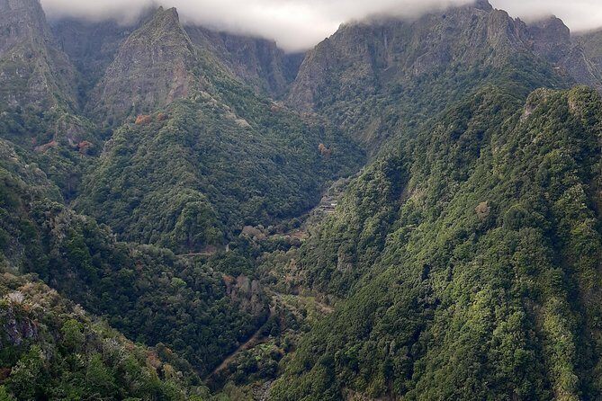 Madeira: Private 1.5-Kilometer Levada dos Balcões Hike PR11 - Who Should Book This Tour?