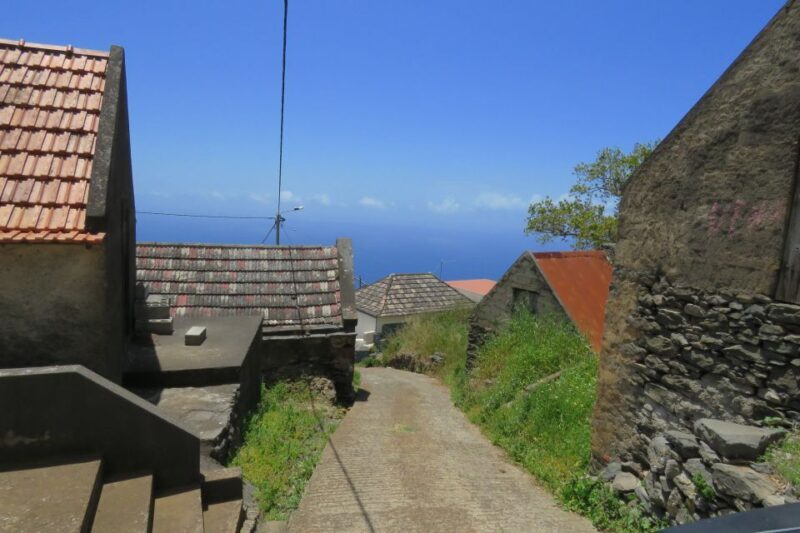 Madeira : Southwest coast, Run & Anjo´s Waterfall 4x4 Tour - Key Points
