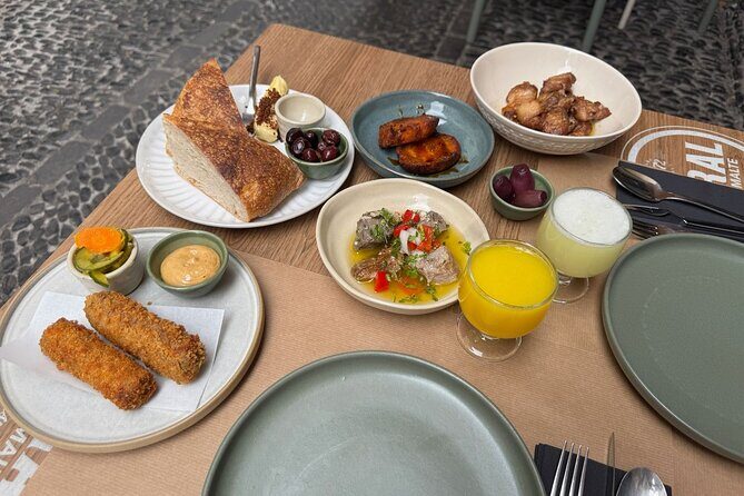 Madeira Walking Food Tour - Key Points