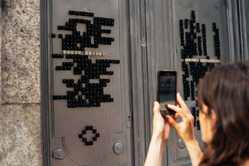 Madrid: 2-Hour Private City Tour Off the Beaten Track - Key Points