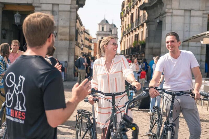 Madrid: 3 h. Guided Highlights Bike Tour with Optional Tapas - FAQ