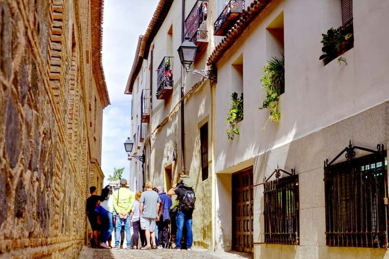 Madrid: 6-Hour Day Trip to Toledo with Guided Walking Tour - The Sum Up