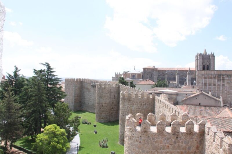 Madrid: Avila and Segovia Day Trip with Tickets to Monuments - FAQ