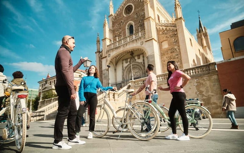 Madrid: City Highlights Guided Vintage Bike Tour - Why Choose the Madrid Vintage Bike Tour?