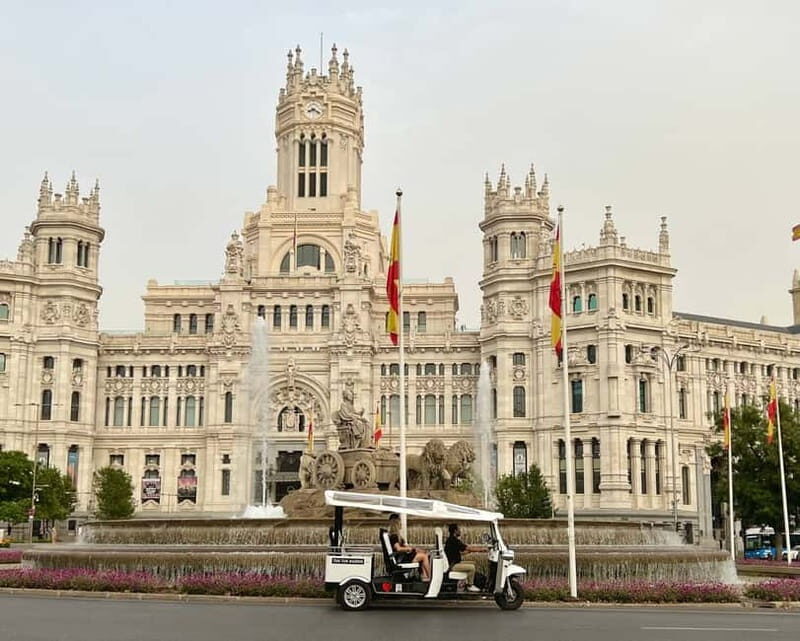 Madrid: Discover the City by Private Electric Tuk Tuk - Dive Into Madrid’s Districts