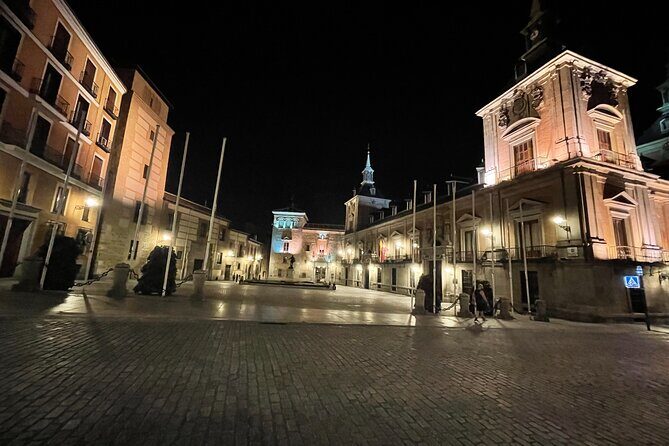 Madrid Evening Walking Tour and optional Flamenco Show - FAQs
