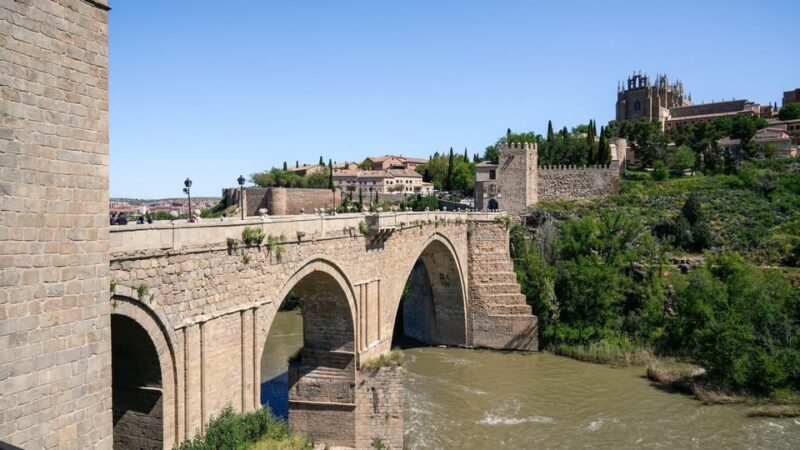 Madrid: Guided Tour of Toledo with Cathedral Visit - Key Points