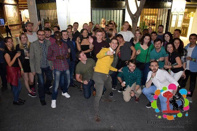 Madrid Halloween Pubcrawl  Open Bar, Shots & VIP Club Entry - Who Will Love This Tour?