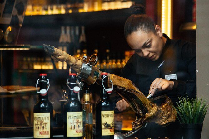 Madrid Highlights and Hidden Gems Private Tour with a Guide - What Past Travelers Say