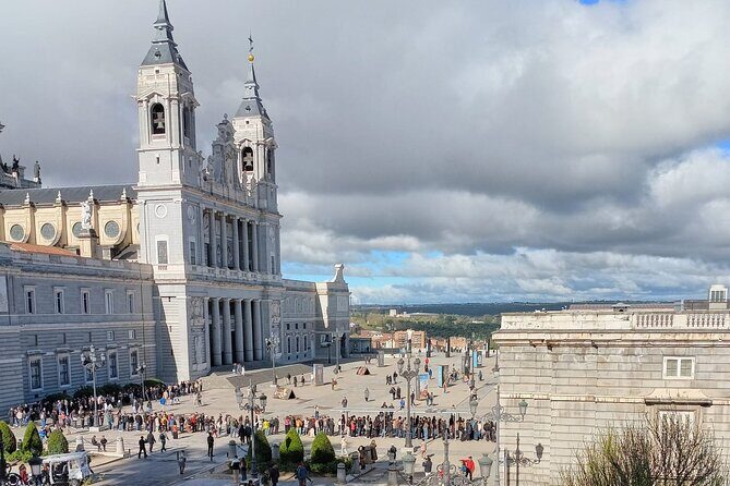 Madrid in Tuk Tuk with Local Guide Included - Key Points