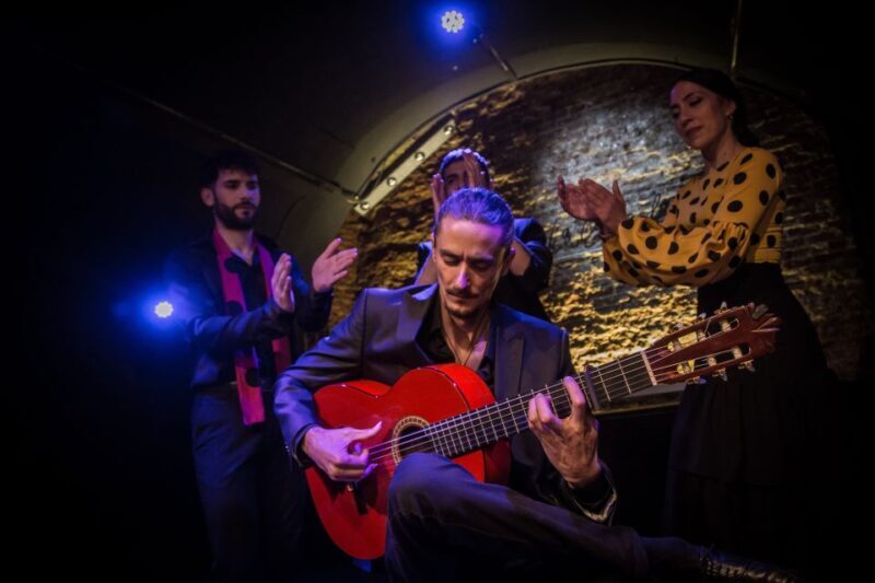 Madrid: La Cueva de Lola Flamenco Show Tickets with Drink - Pricing and Value Considerations