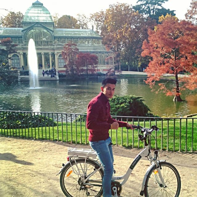 Madrid: Literary Quarter & Retiro Park Electric Bike Tour - Practical Information & Tips