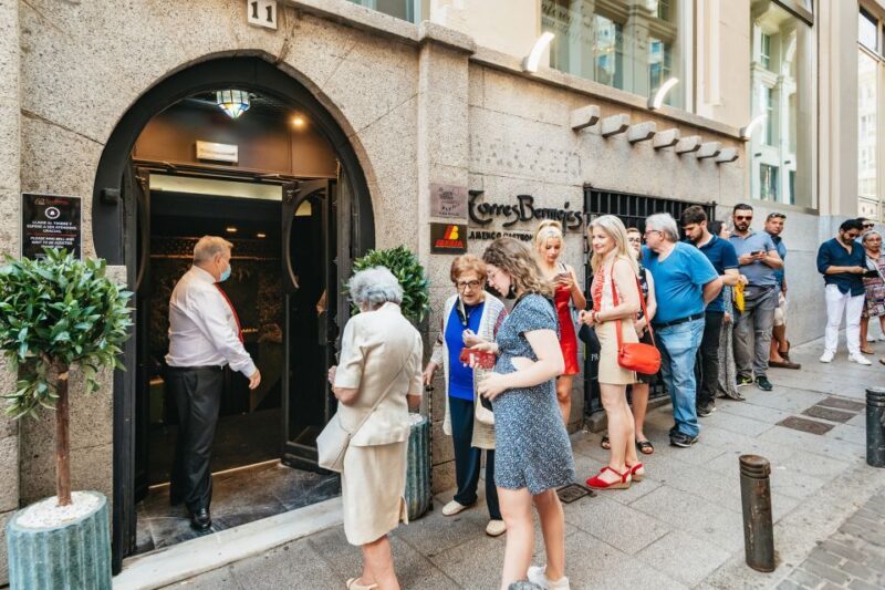 Madrid: Live Flamenco Show with Food and Drinks Options - Dining Options: Enhancing Your Evening