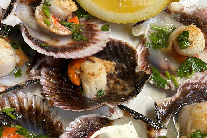 Madrid Local Tapas Tour with Private Dinner and Bottomless Wine - An In-Depth Look at the Tour Itinerary