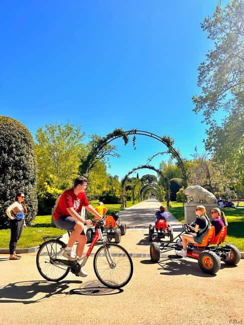 Madrid: Magic Retiro Park Bike Tour - Key Points