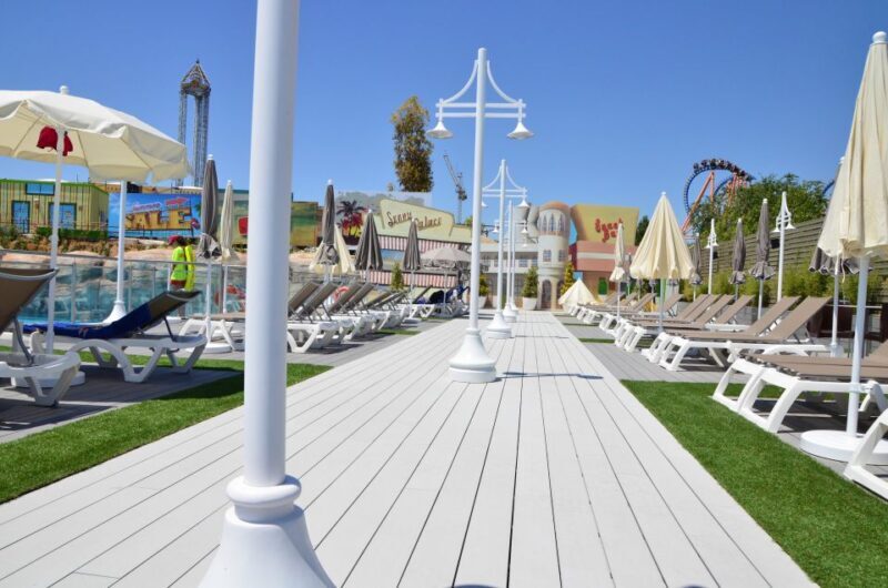 Madrid: Parque Warner Beach Entry Ticket - FAQs