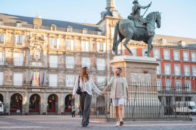 Madrid: Plaza Mayor & Royal Palace Photoshoot - Key Points