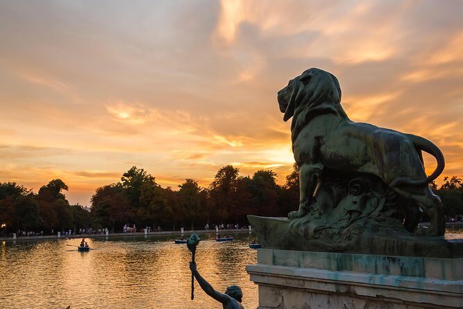 Madrid Private Night Walking Custom Tour with Tapa and a Drink - FAQ