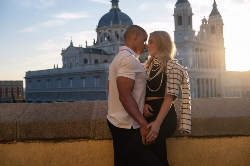 Madrid: Private Photoshoot with a Professional Photographer - Weather and Practical Considerations