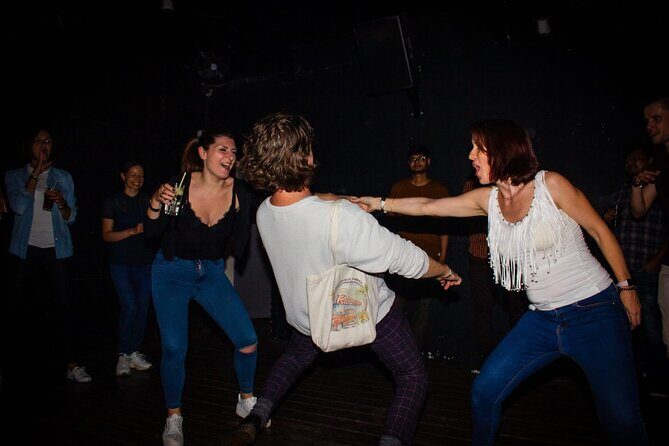 Madrid Pub Crawl with VIP Club Entrance - Who Should Book This Tour?