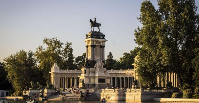 Madrid: Retiro Park Guided Tour and Tapas Tasting - Who Will Love This Tour?