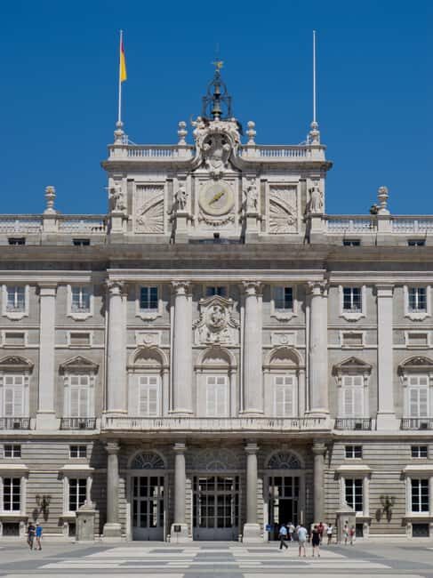 Madrid: Royal Palace Guided Tour with Admission - A Closer Look at the Tour Experience