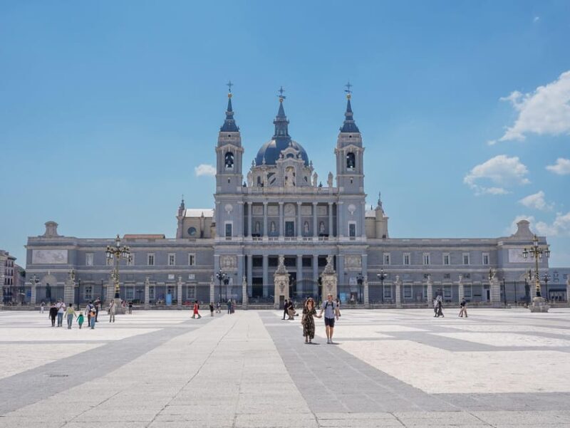 Madrid: Royal Palace Guided Tour with Entry Ticket - Practical Details That Matter