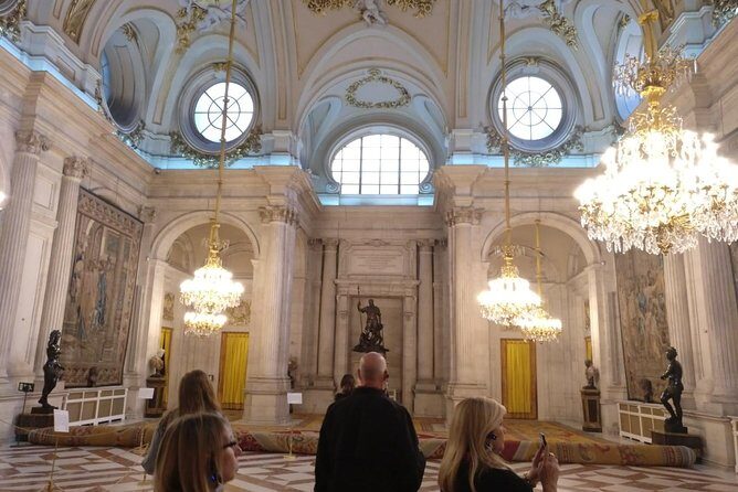 Madrid Royal Palace Private Tour with Skip-the-line Ticket - Authentic Experiences and Tips from Reviewers