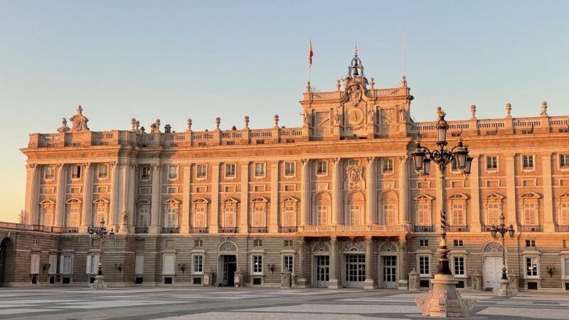 Madrid: Royal Palace Skip-the-Line Guided Tour - Key Points