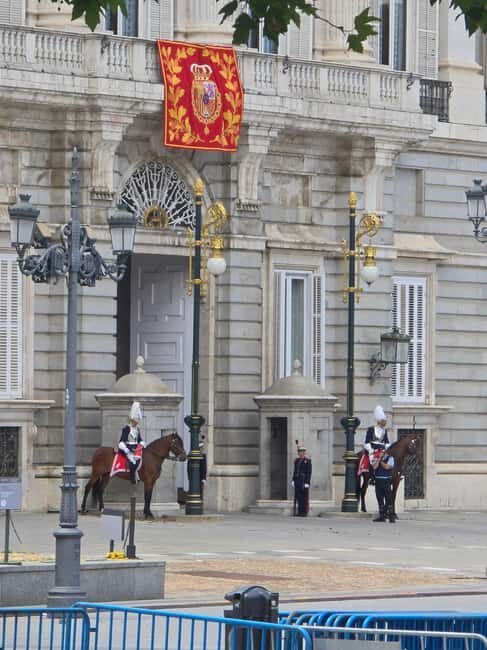 Madrid: Royal Palace Small Group Tour with Skip-the-Line - Why You Should Consider This Tour