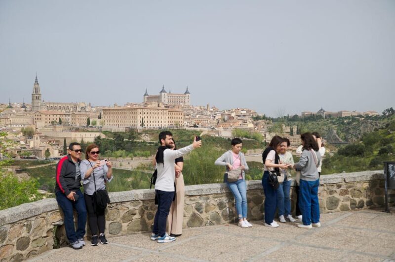 Madrid: Segovia and Toledo Tour, Alcazar, and Cathedral - FAQ