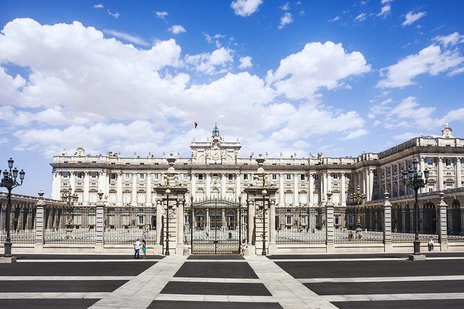 Madrid Sightseeing Tour with Royal Palace Skip the Line Ticket - The Good and the Not-So-Good