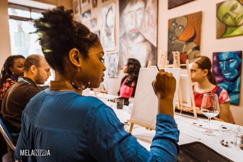 Madrid: Sip&Paint Workshop - A Closer Look at the Madrid Sip & Paint Experience