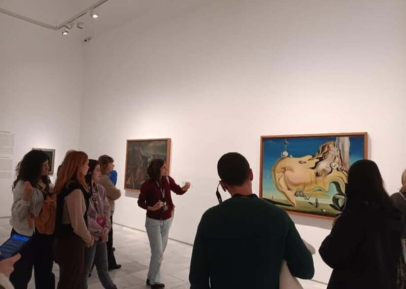 Madrid: Small Group Guided Tour of the Reina Sofía Museum - Discovering the Reina Sofía Museum