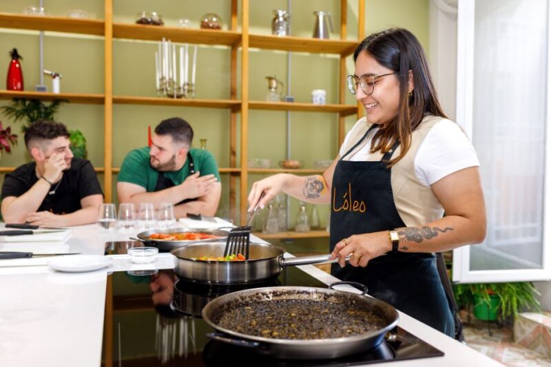 Madrid: Tapas & Paella Cooking Class with Expert Chef - What Makes This Cooking Class Stand Out?