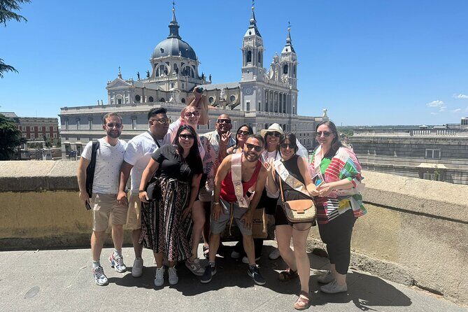 Madrid Tuk Tuk & Olé Experience  Private 1.5h Cultural Tour - Exploring the Madrid Tuk Tuk & Olé Experience