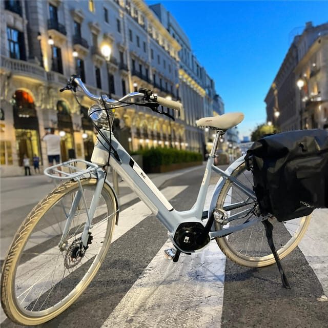 Madrid: Vintage Bike Rental with Tourist Map - Who Is This Tour Best For?