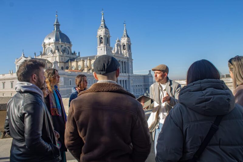 Madrid's Iconic Tapas, Taverns & History Experience - Key Points